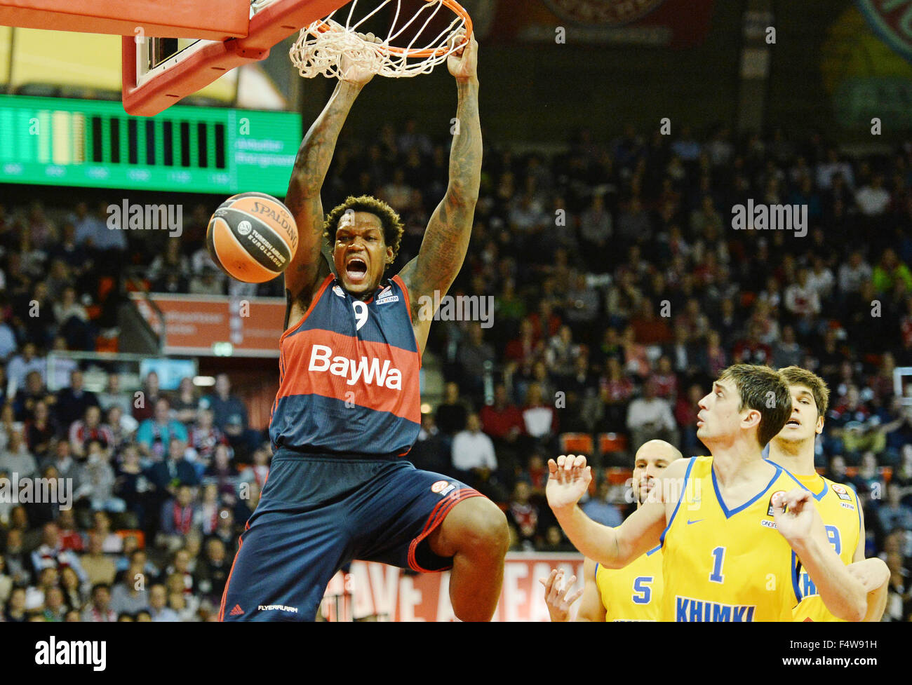 Munich, Germany. 22nd Oct, 2015. Munich's Deon Thompson in action ...