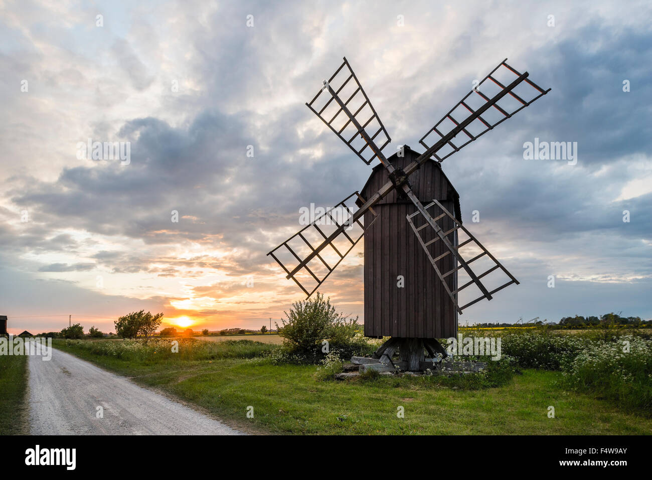 Sunset over windmill hi-res stock photography and images - Alamy