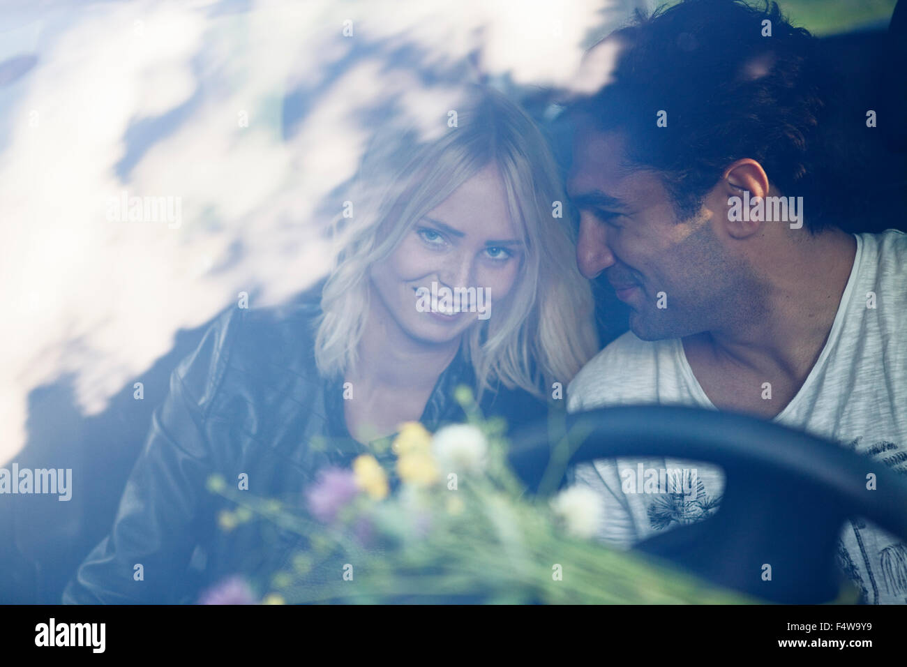 Car windshield hi-res stock photography and images - Alamy