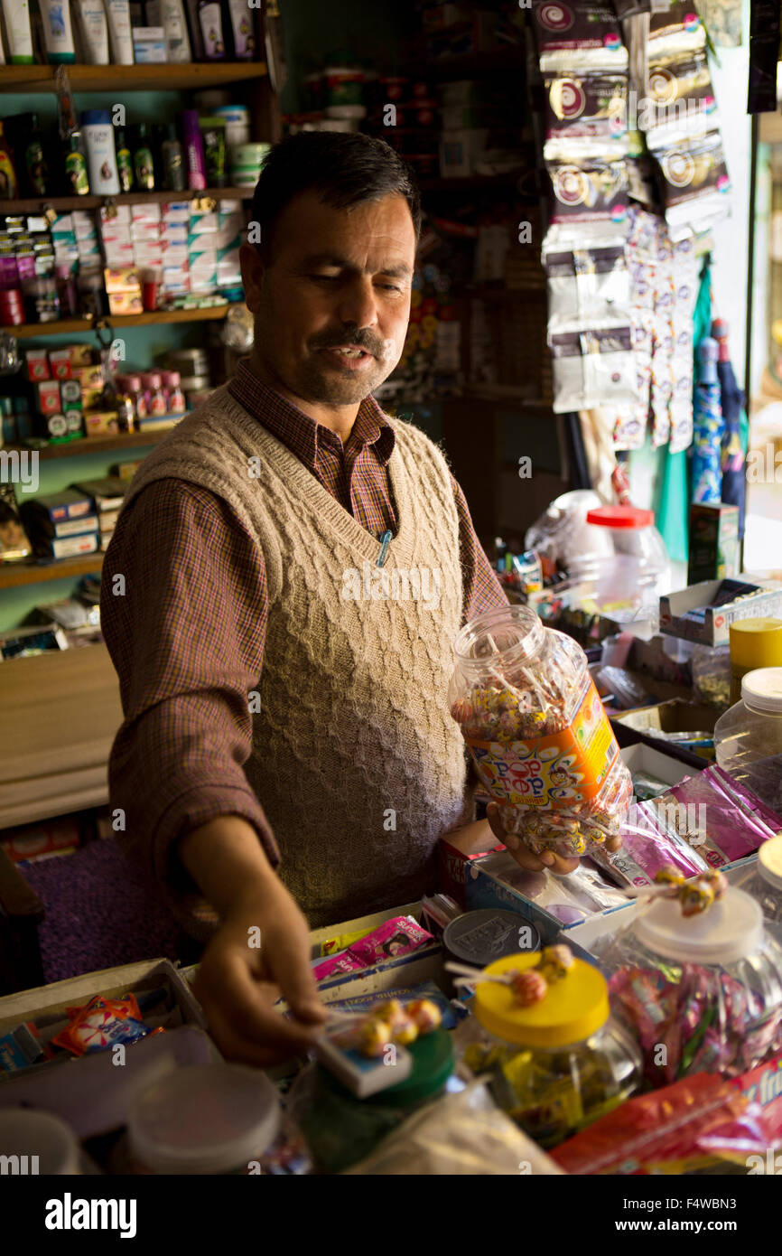 Indian sweet shop hi-res stock photography and images - Alamy