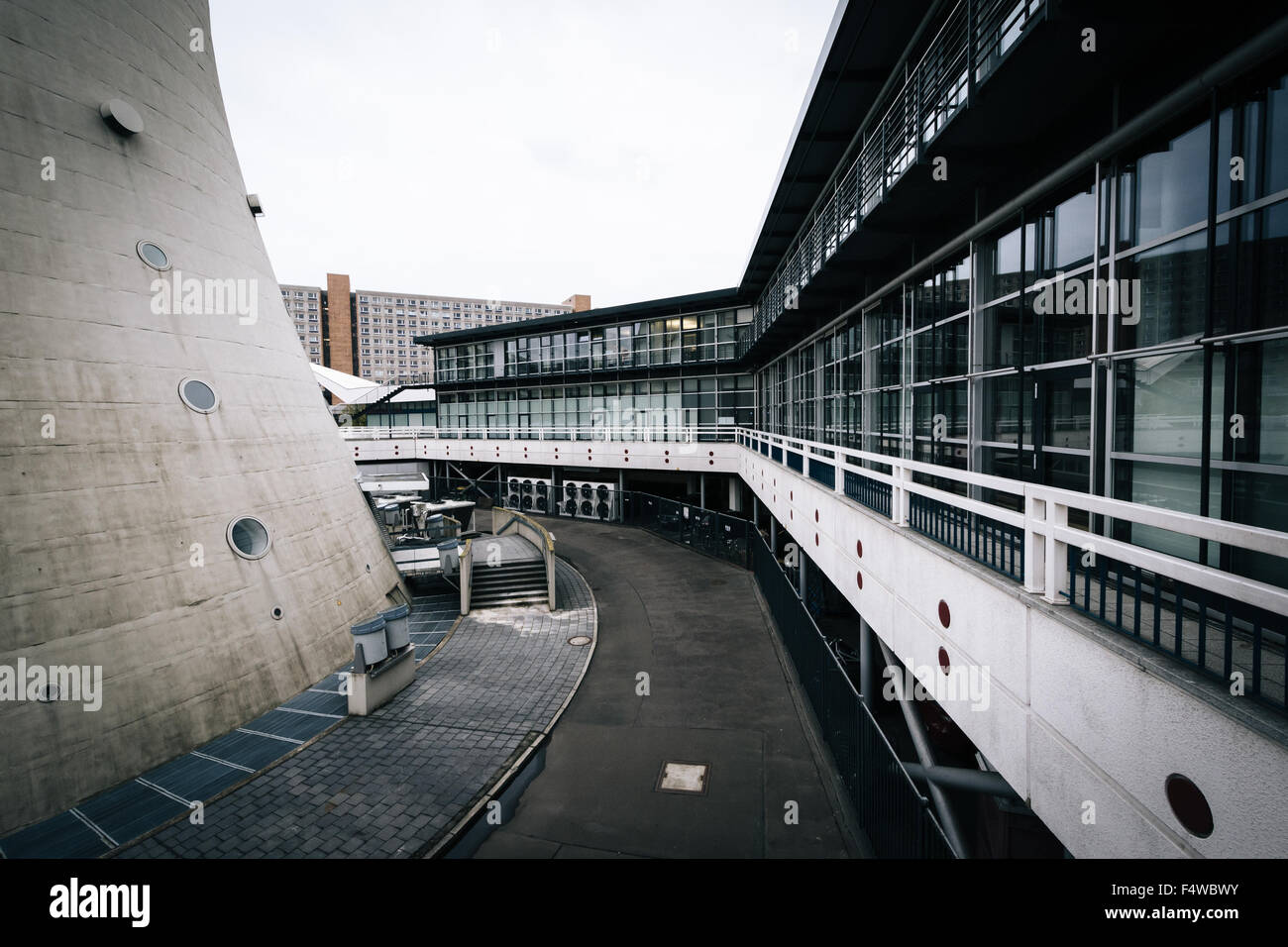 City architecture modern europe germany hi-res stock photography and ...