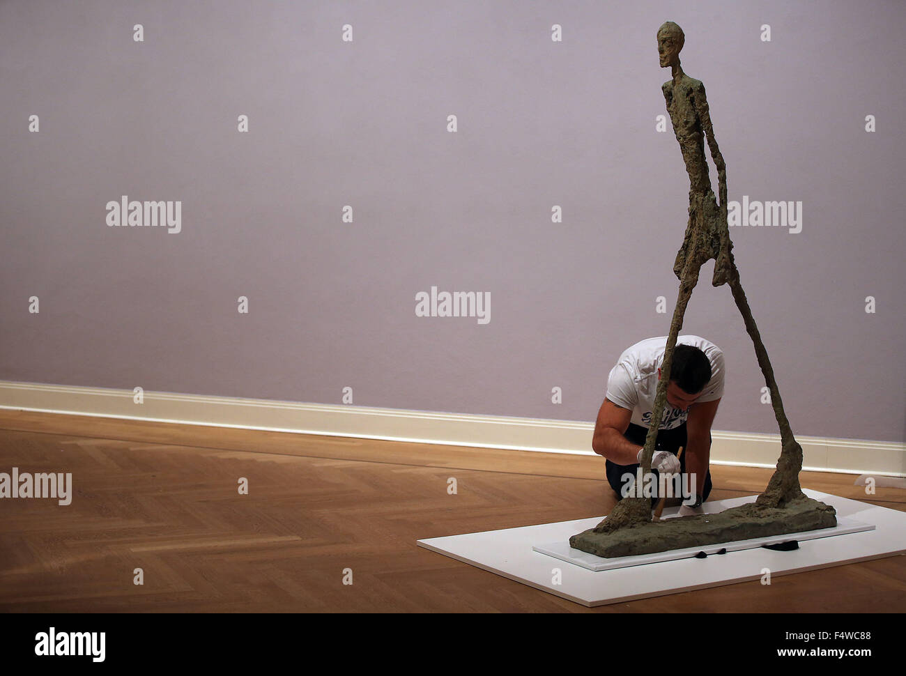 Muenster, Germany. 23rd Oct, 2015. The sculpture 'Schreitender Mann ...