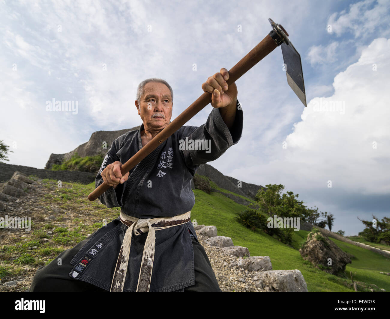 Tsuneo Shimabukuro 島袋 常雄 9th-dan Uechi-ryu Karate, 9th-dan Ryukyu ...