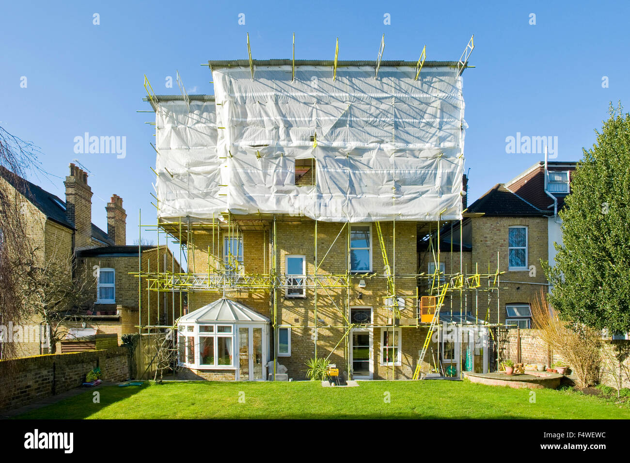 A loft conversion to a Victorian/Edwardian London suburban house ...