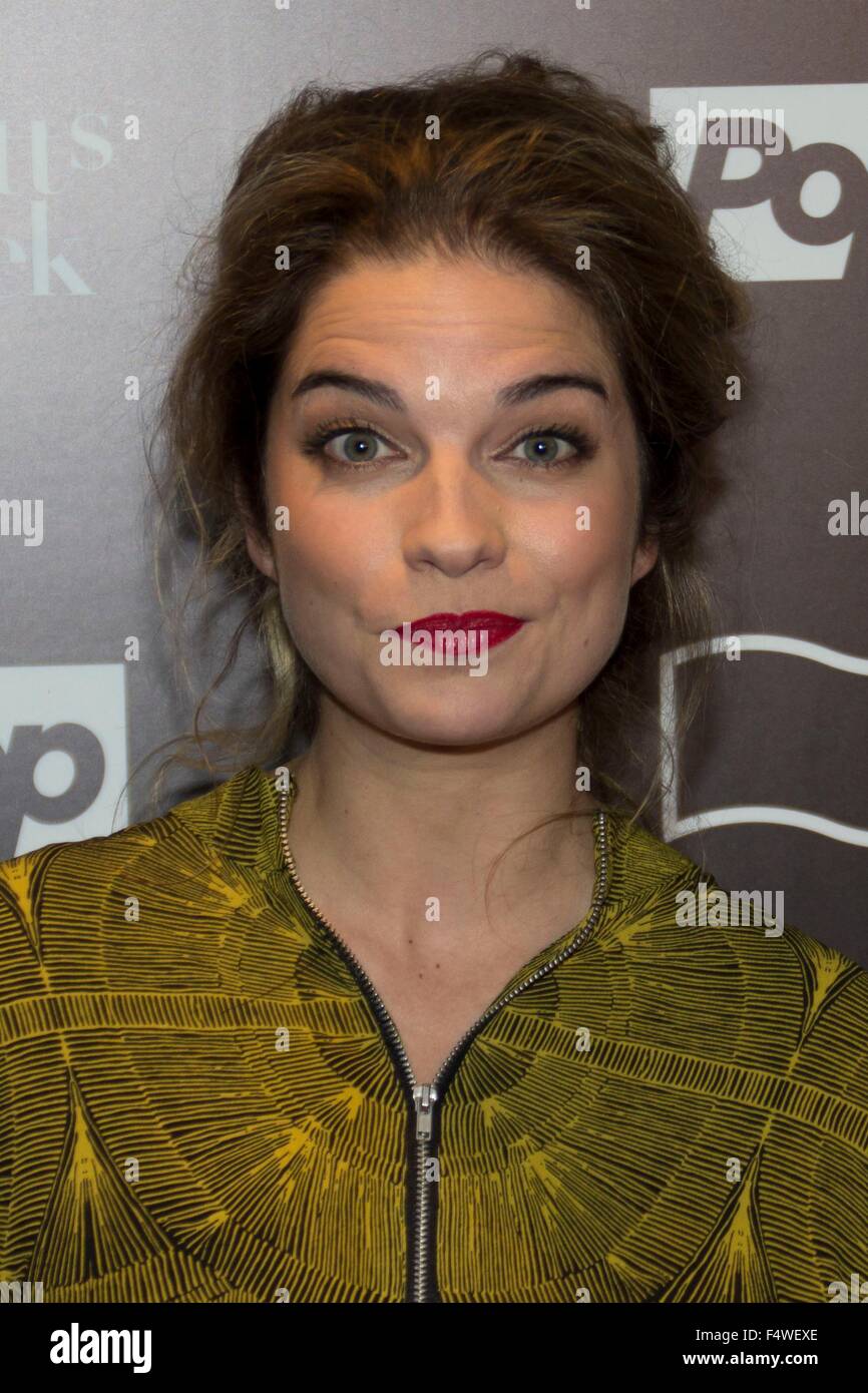 New York, NY, USA. 22nd Oct, 2015. Annie Murphy at arrivals for SCHITT ...