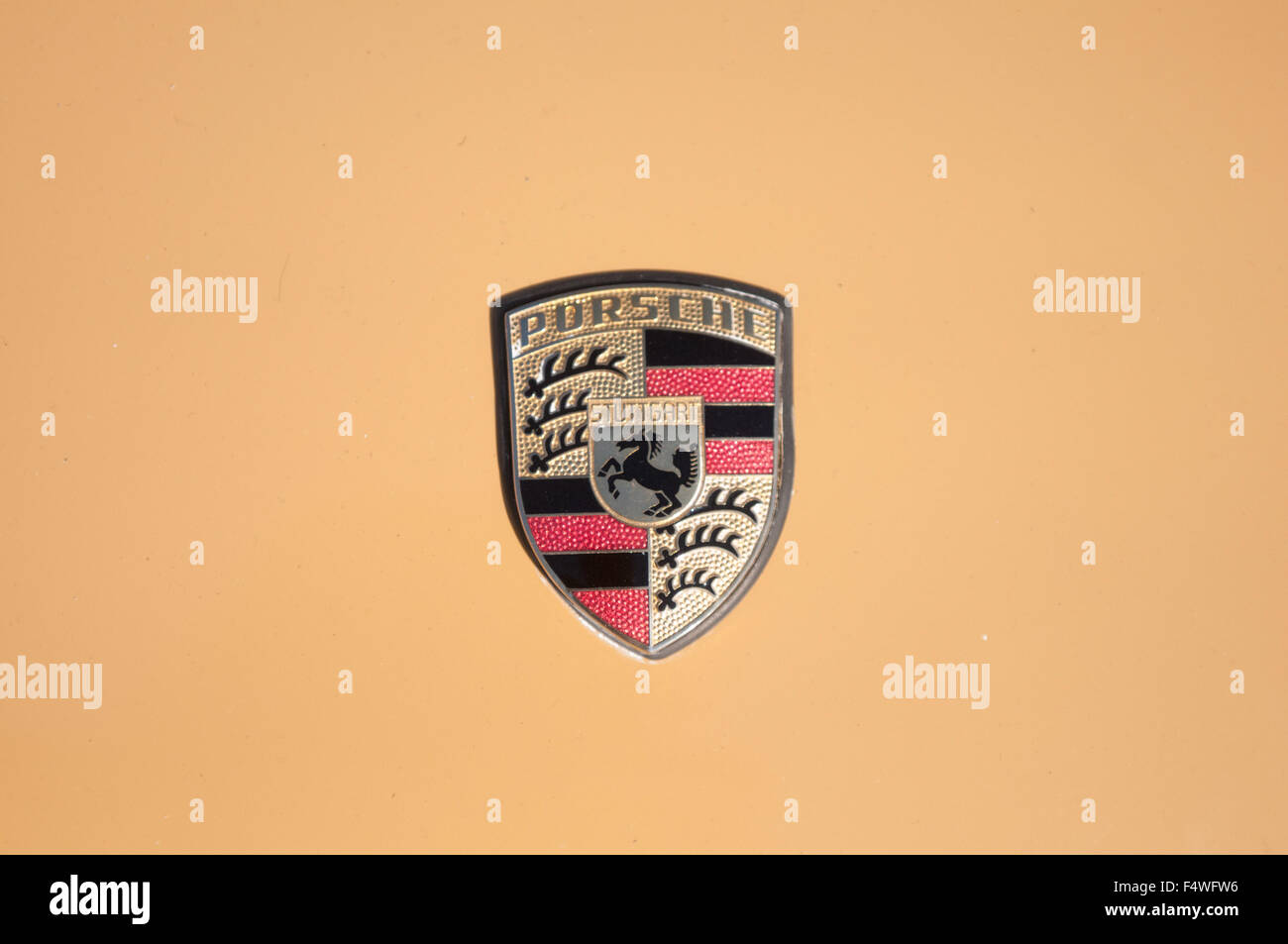 Porsche Symbol Wallpaper