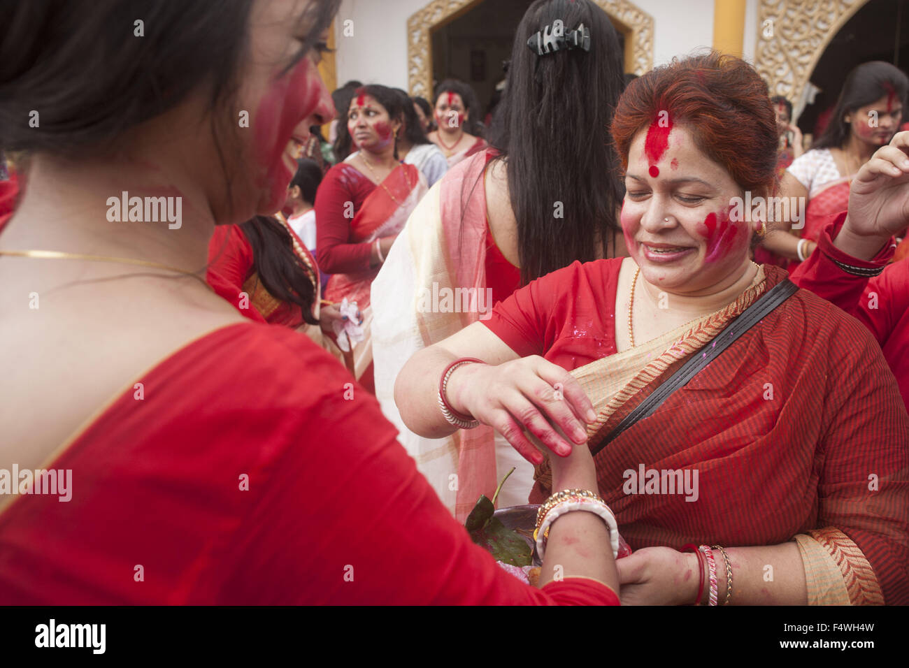 Vermillion powder hi-res stock photography and images - Alamy