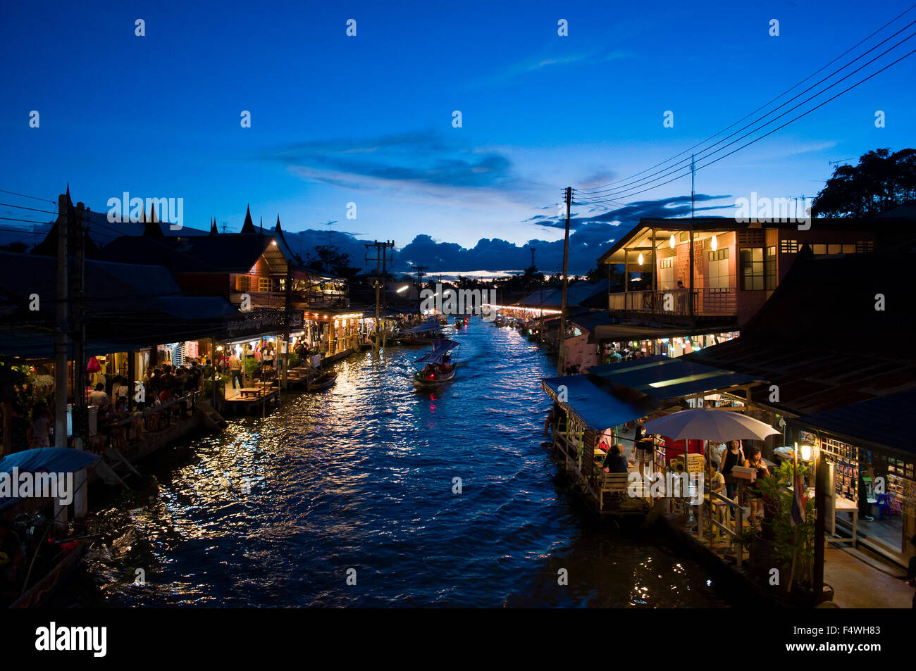 Amphawa Floating Market Stock Photo - Alamy