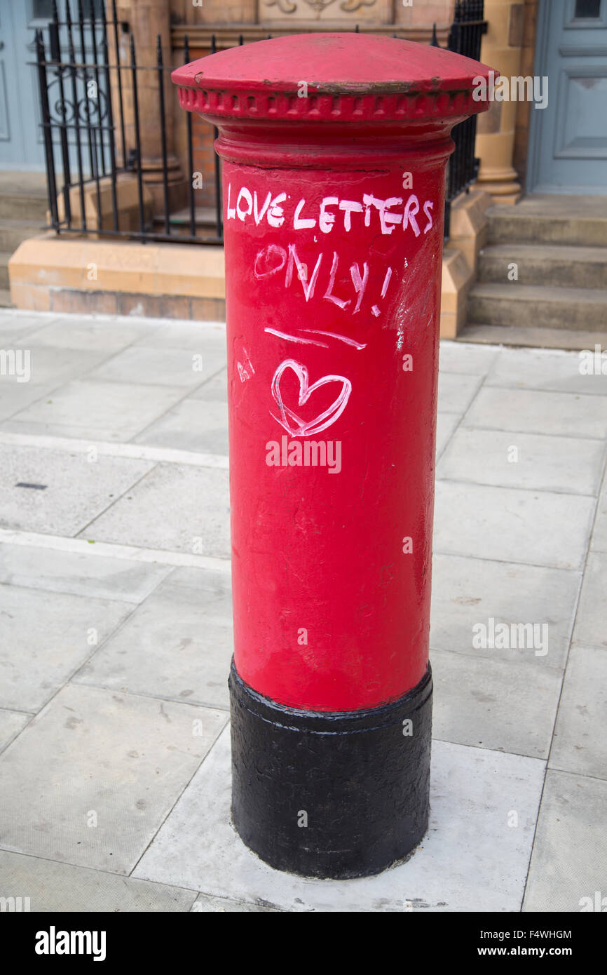 Royal love letters hi-res stock photography and images - Alamy