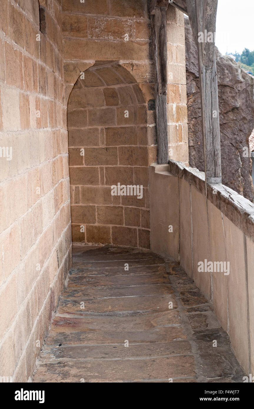Cobblestoned lane hi-res stock photography and images - Alamy