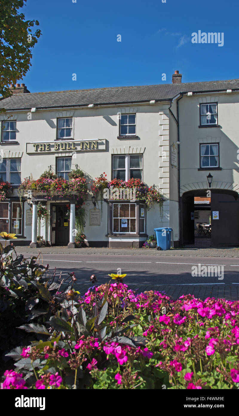 Olney Bull Inn High Street Buckinghamshire England Stock Photo - Alamy
