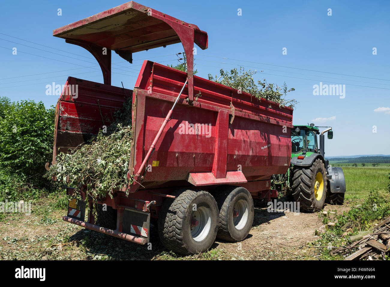 Tractor wagon hi-res stock photography and images - Alamy