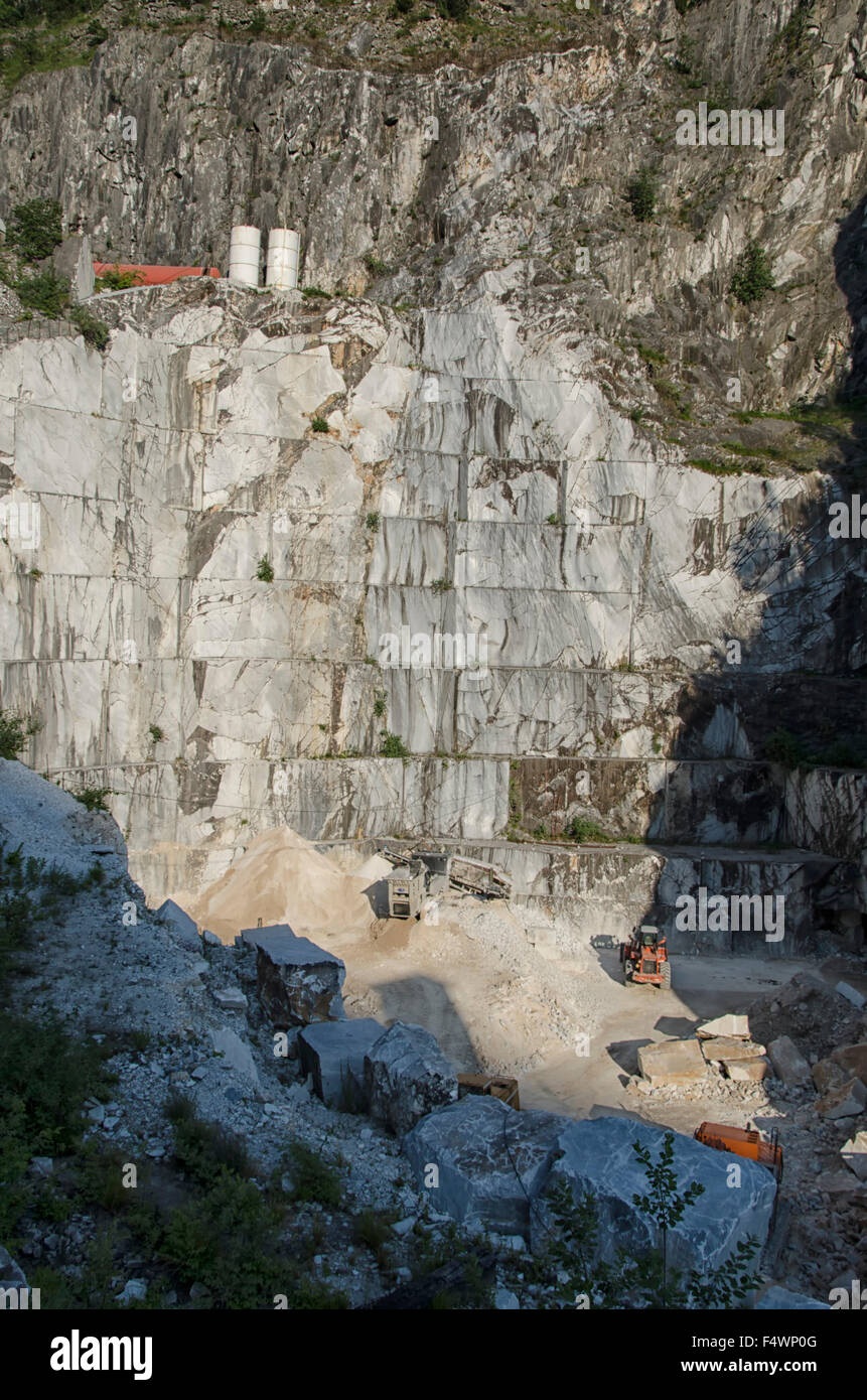 View of a mine marble in Italy Stock Photo - Alamy