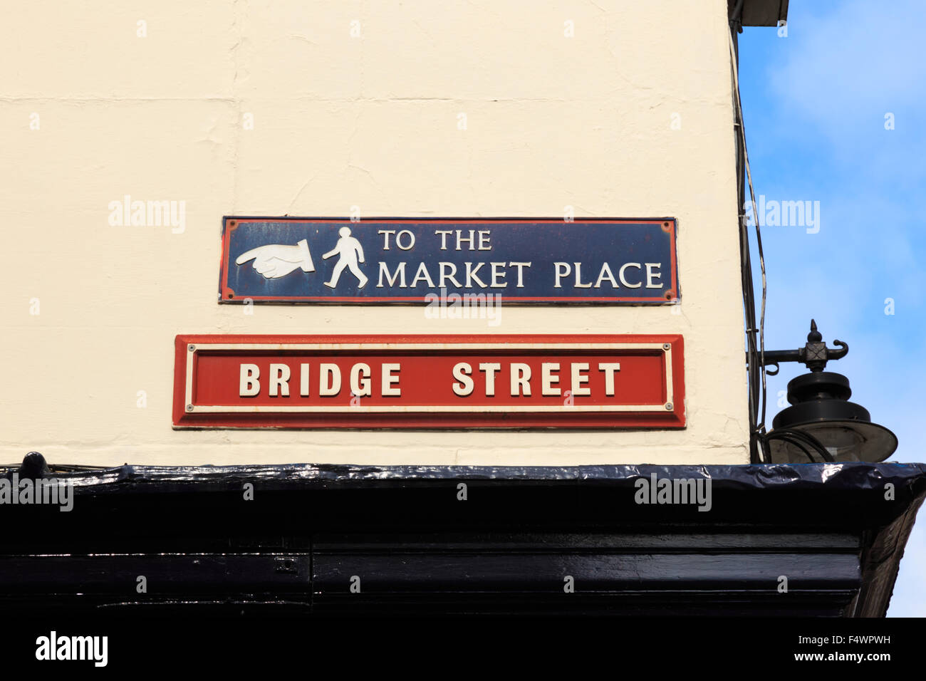 Newark on Trent road signs Stock Photo - Alamy