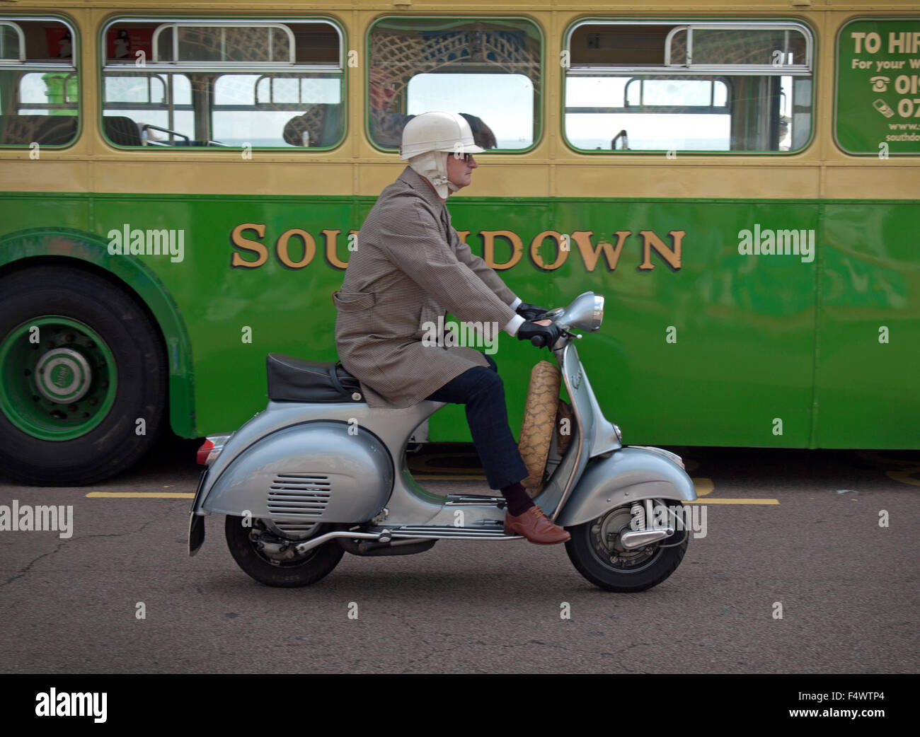 60s mod clothing men hi-res stock photography and images - Alamy