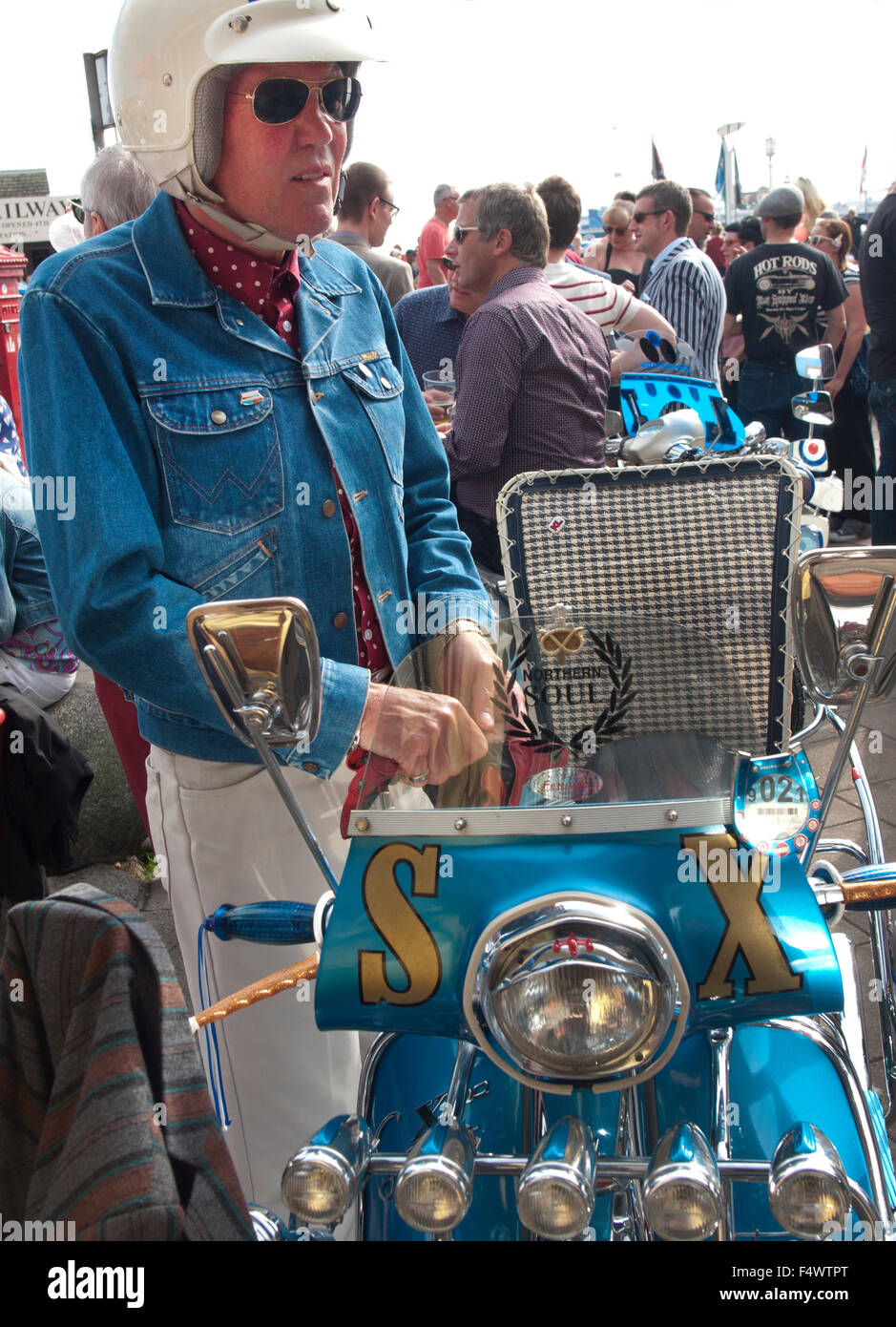 A gathering of mods in Brighton Stock Photo - Alamy