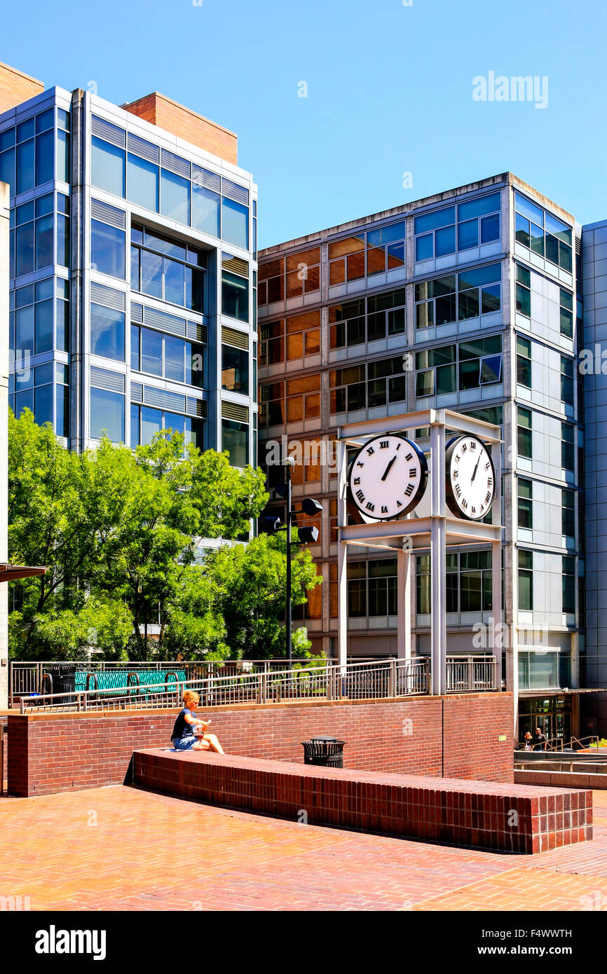 Portland state university campus hi-res stock photography and images ...
