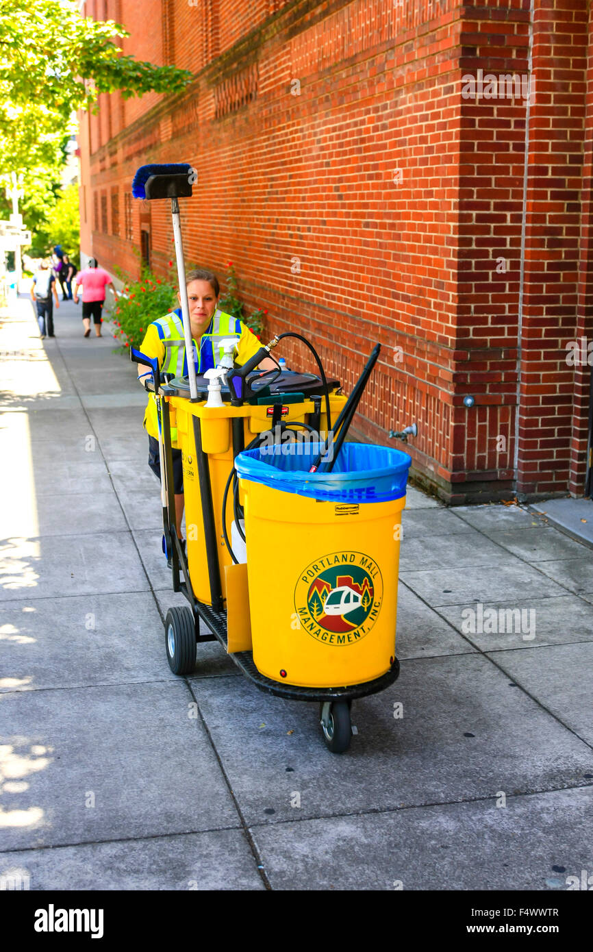 Street cleansing hi-res stock photography and images - Alamy