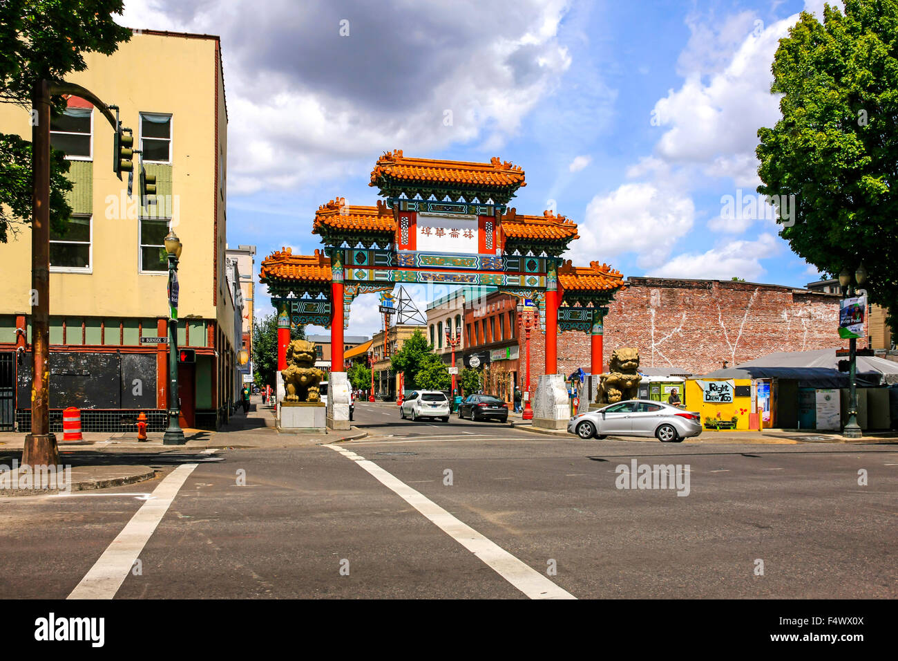 Old Town Chinatown entrance gate on NW 4th Avenue and Burnside in ...