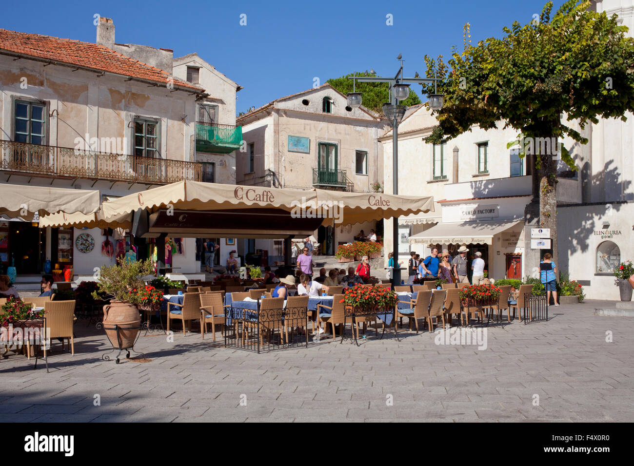 Main square, Ravello with bars, cafes and tourists, Amalfi Coast, Italy ...