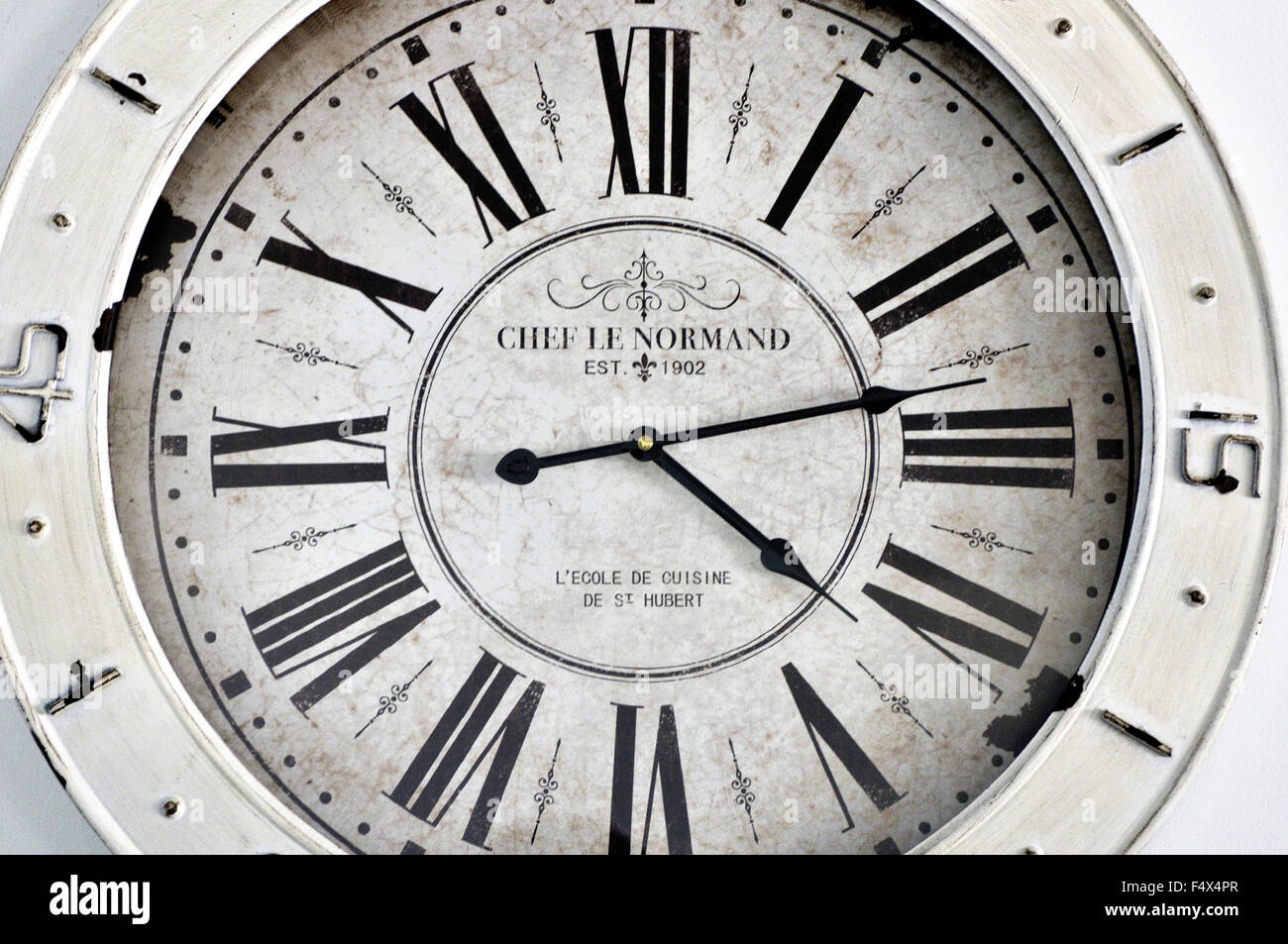 Closeup hand pointing clock hi-res stock photography and images - Alamy