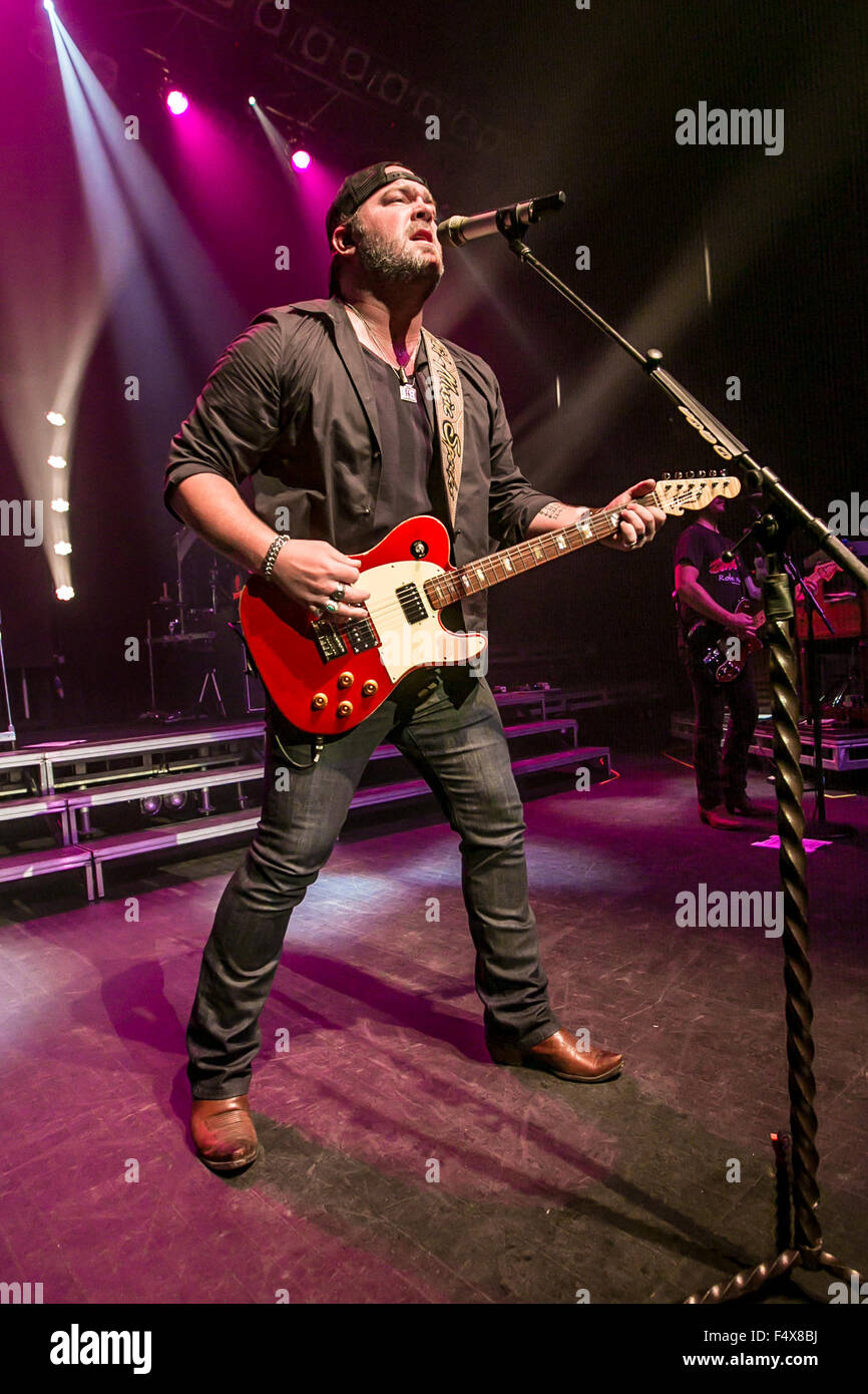 Detroit, Michigan, USA. 22nd Oct, 2015. LEE BRICE performing on the ...