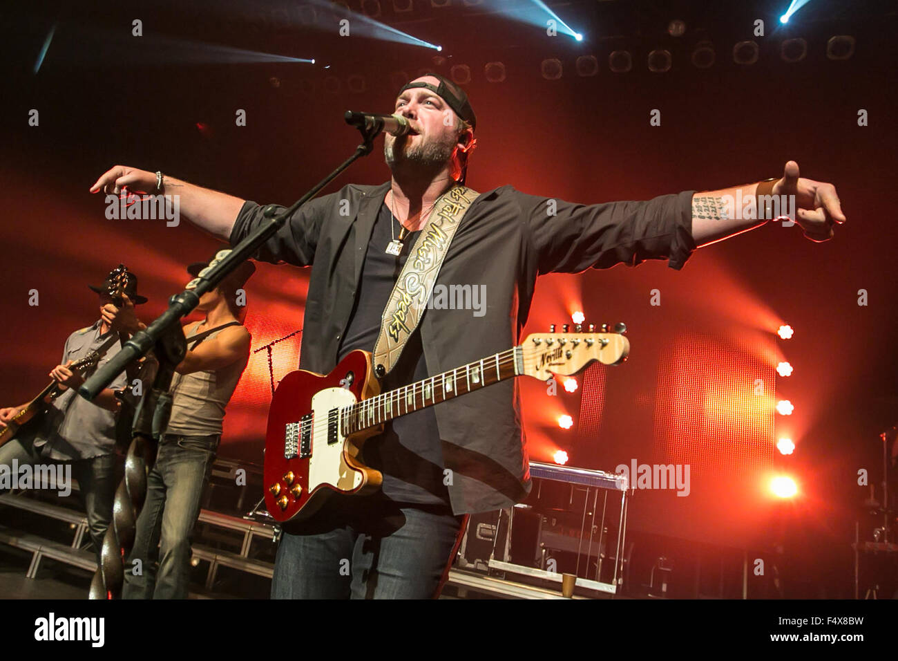 Detroit, Michigan, USA. 22nd Oct, 2015. LEE BRICE performing on the ...