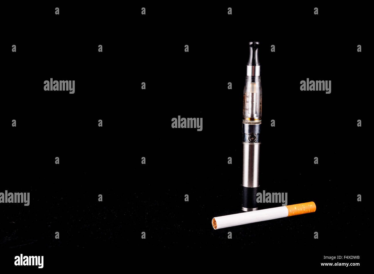 Electronic Cigarette E-cig Vaporizer Stock Photo - Alamy