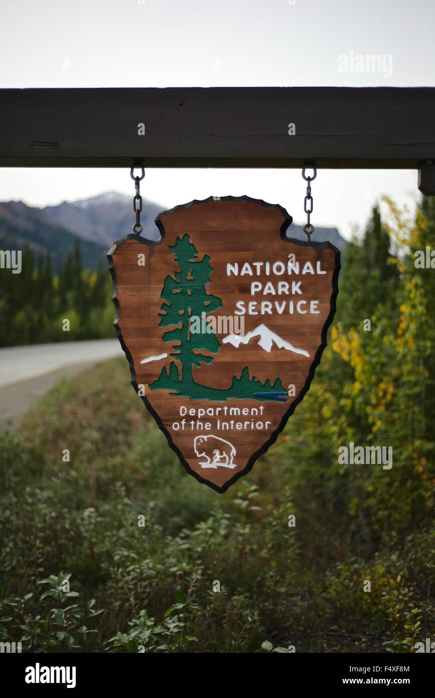 The sign on the road into Denali National Park Stock Photo - Alamy