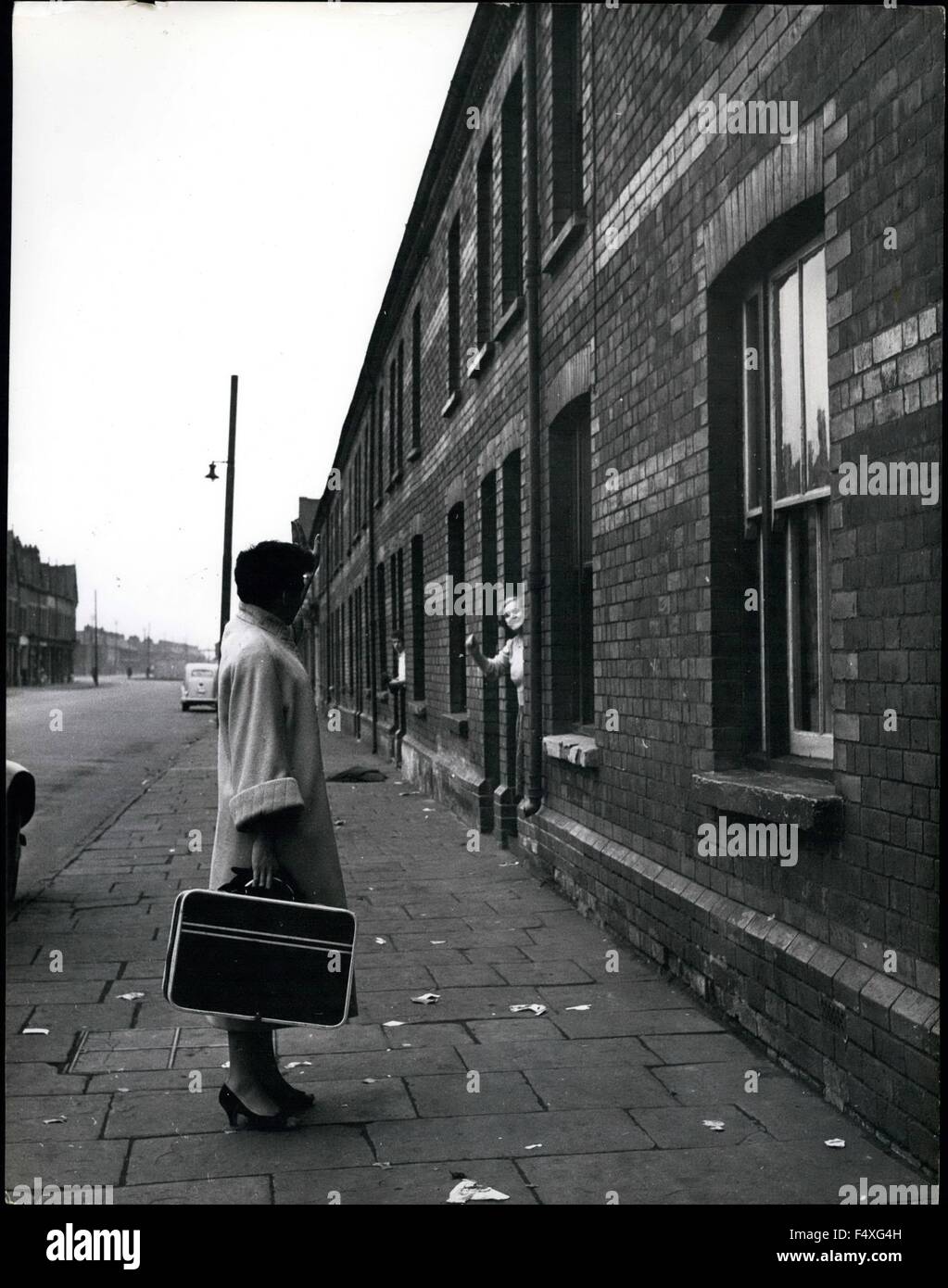 Street lights cardiff bay hi-res stock photography and images - Alamy
