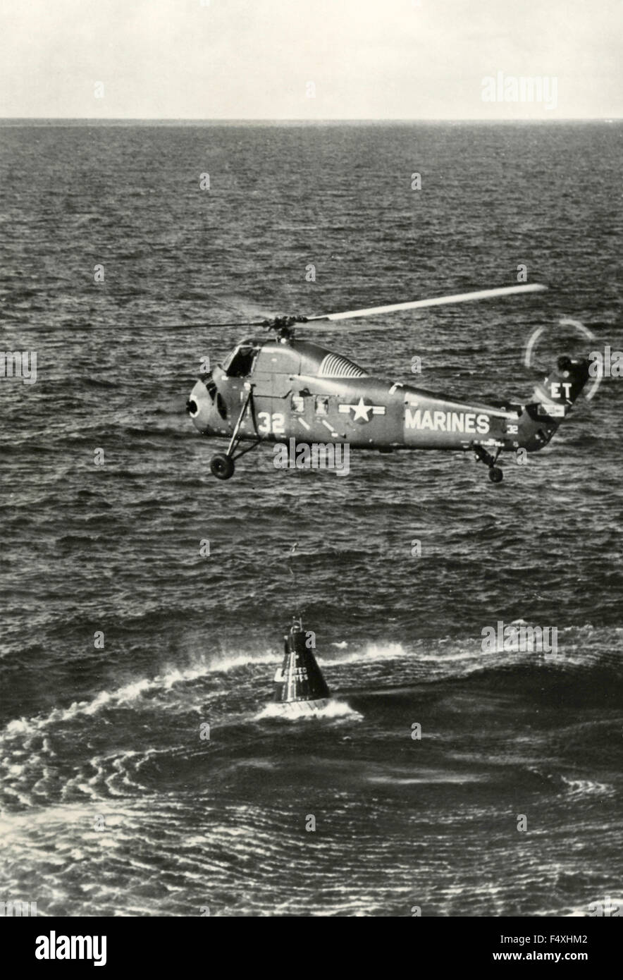 Nasa Space Suit 1960s High Resolution Stock Photography and Images - Alamy