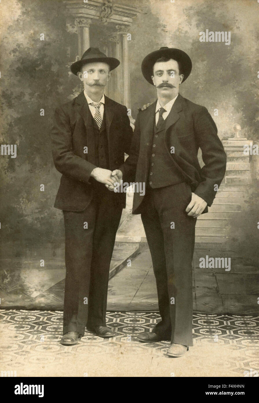 1900 mens fashion hi-res stock photography and images - Alamy