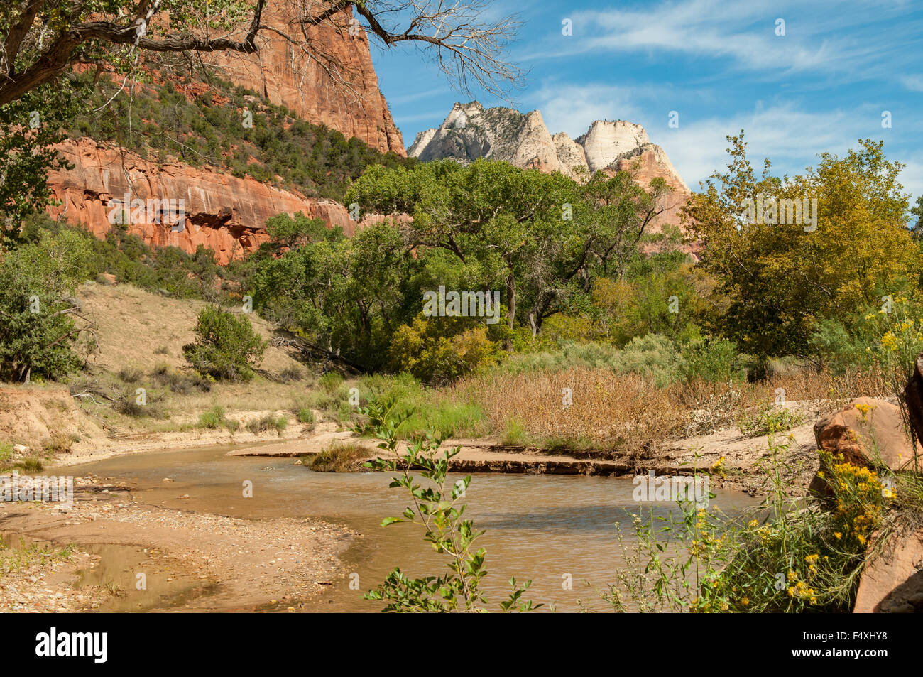 Emerald pools trail hi-res stock photography and images - Alamy