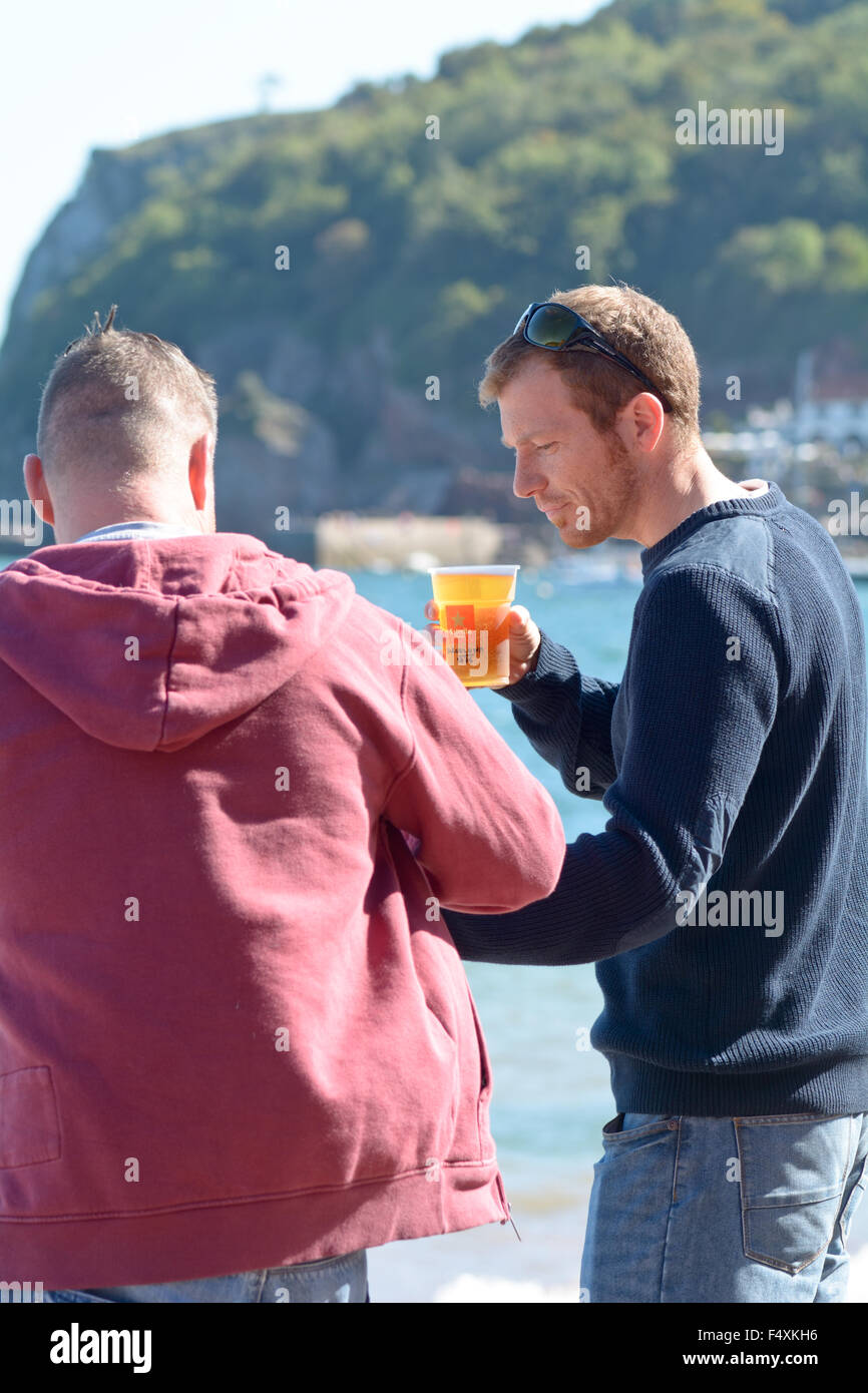 Pint men hi-res stock photography and images - Alamy