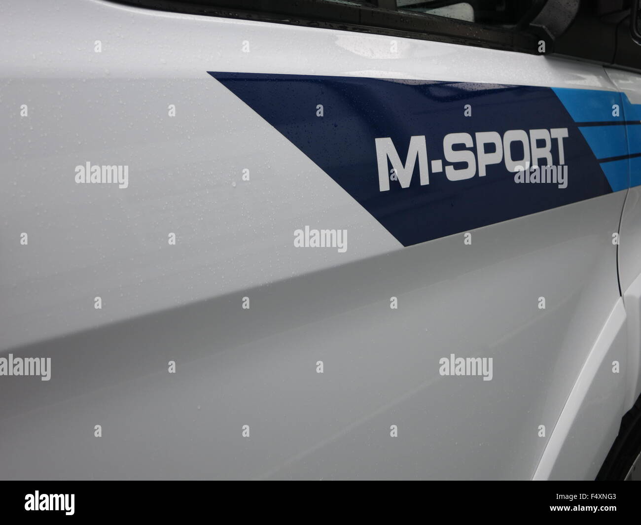 Car loading ford hi-res stock photography and images - Alamy