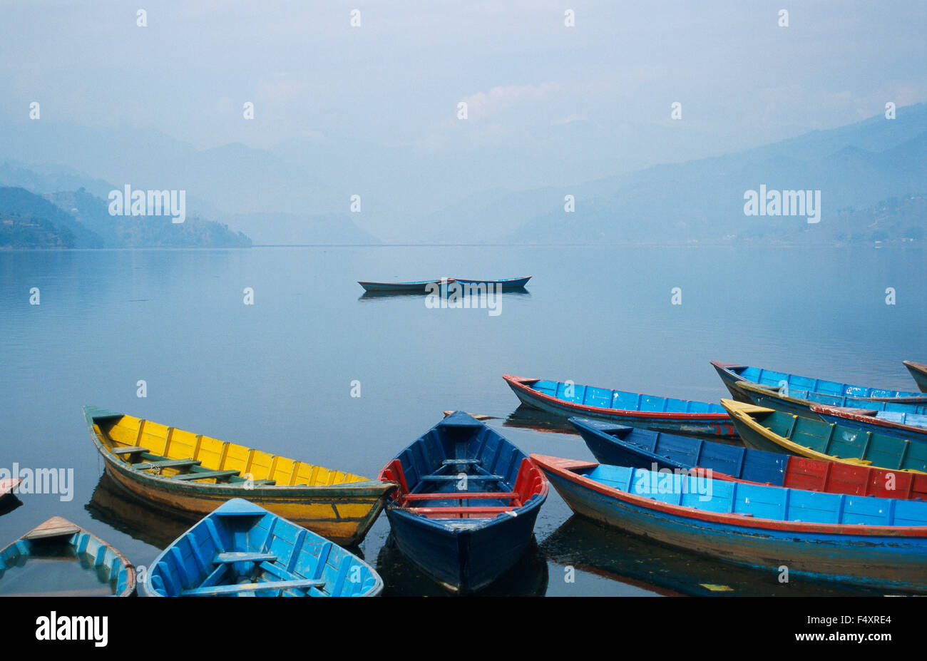 Boats on Phewa lake ( Nepal Stock Photo - Alamy