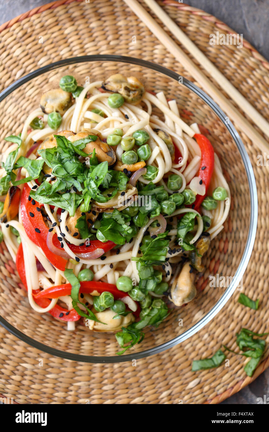 Noodles top view hi-res stock photography and images - Alamy