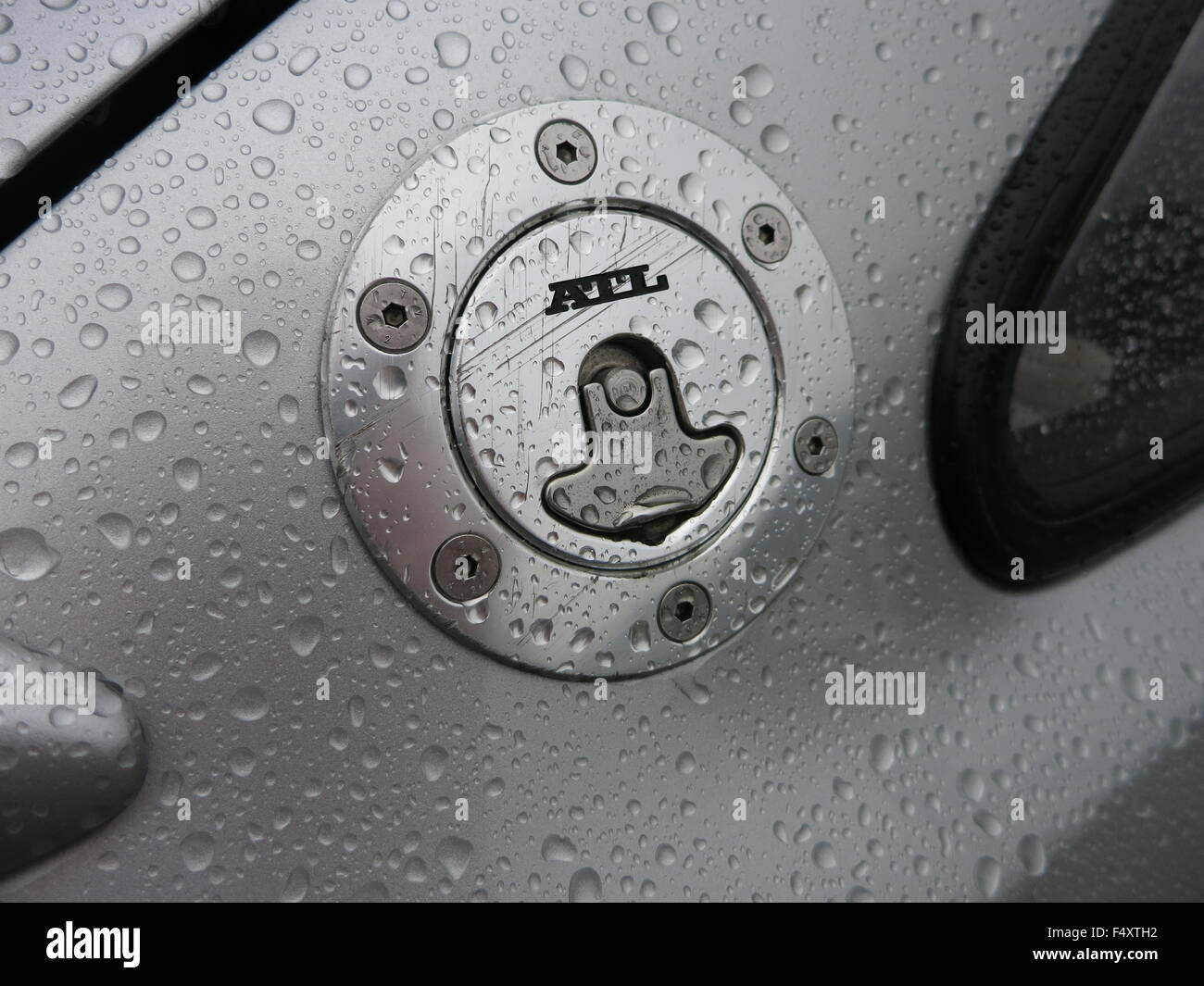 Gravel 1990s hi-res stock photography and images - Alamy