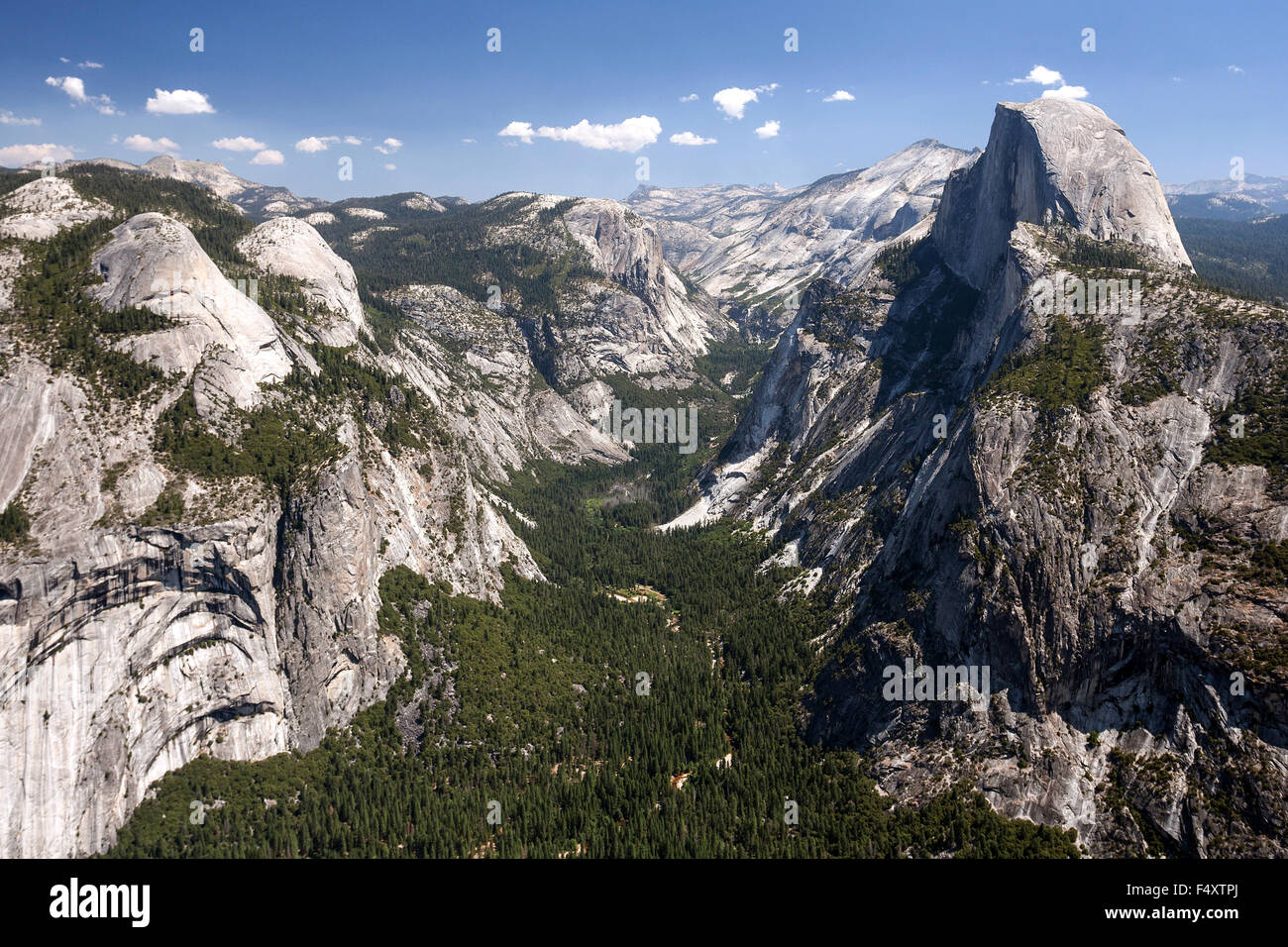 View from Glacier Point to Yosemite Valley and Half Dome, Yosemite ...