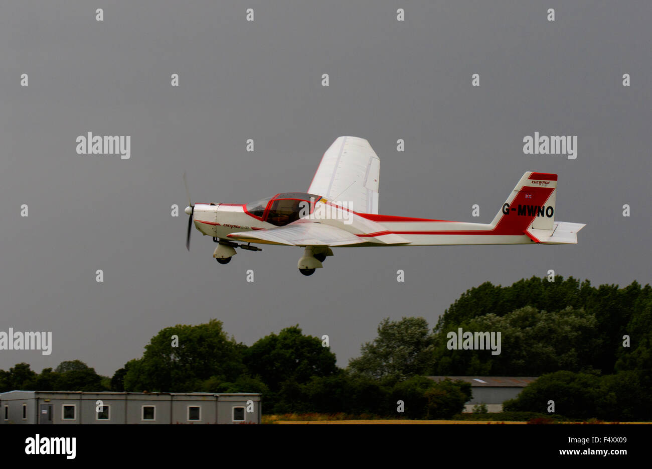Runway chevron hi-res stock photography and images - Alamy