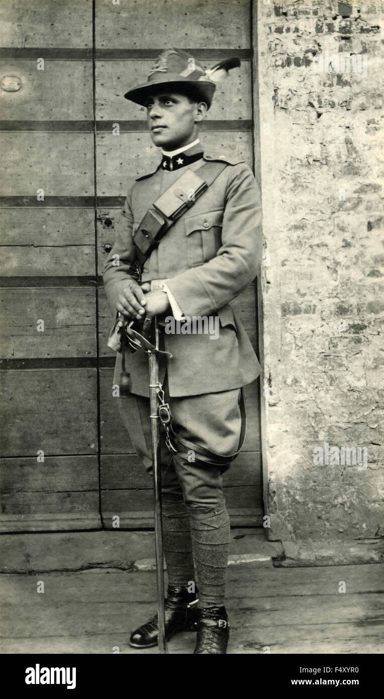 Full-length portrait of a mountain soldier, Italy Stock Photo - Alamy