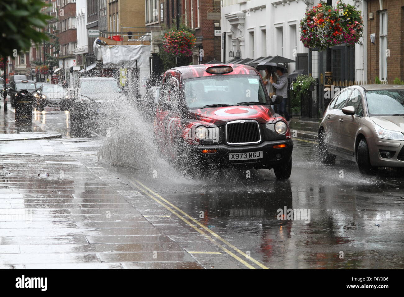 Wet weather in London Featuring: Atmosphere Where: London, United ...