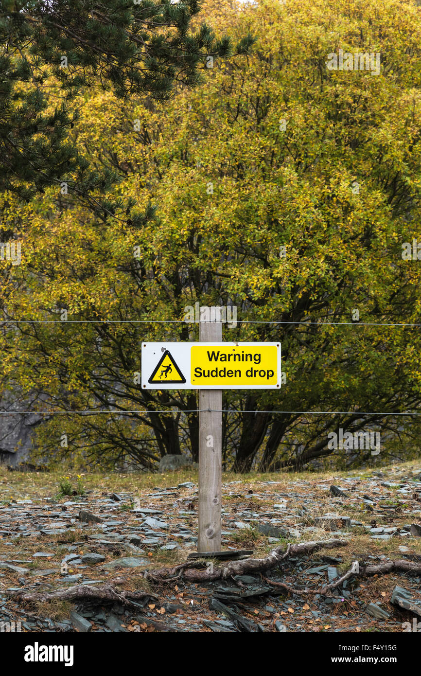 Danger sudden drop sign hi-res stock photography and images - Alamy