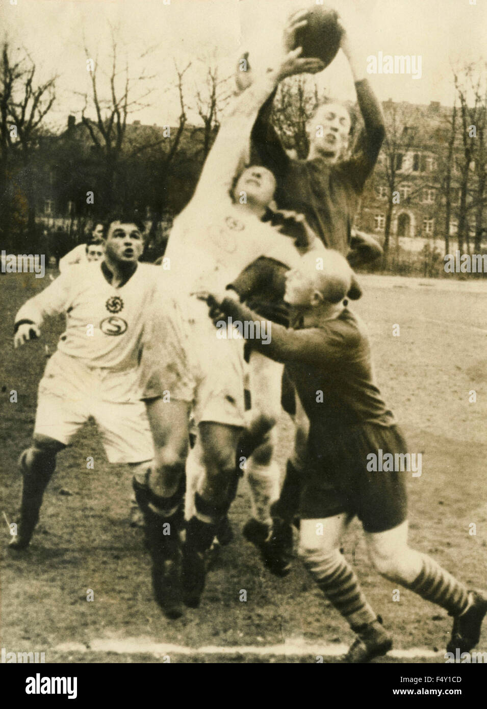 1930s game hi-res stock photography and images - Alamy