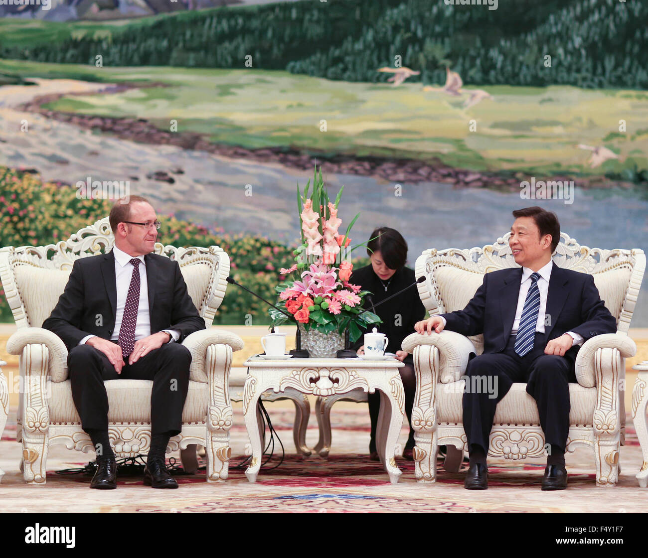 Beijing, China. 23rd Oct, 2015. Chinese Vice President Li Yuanchao (R ...