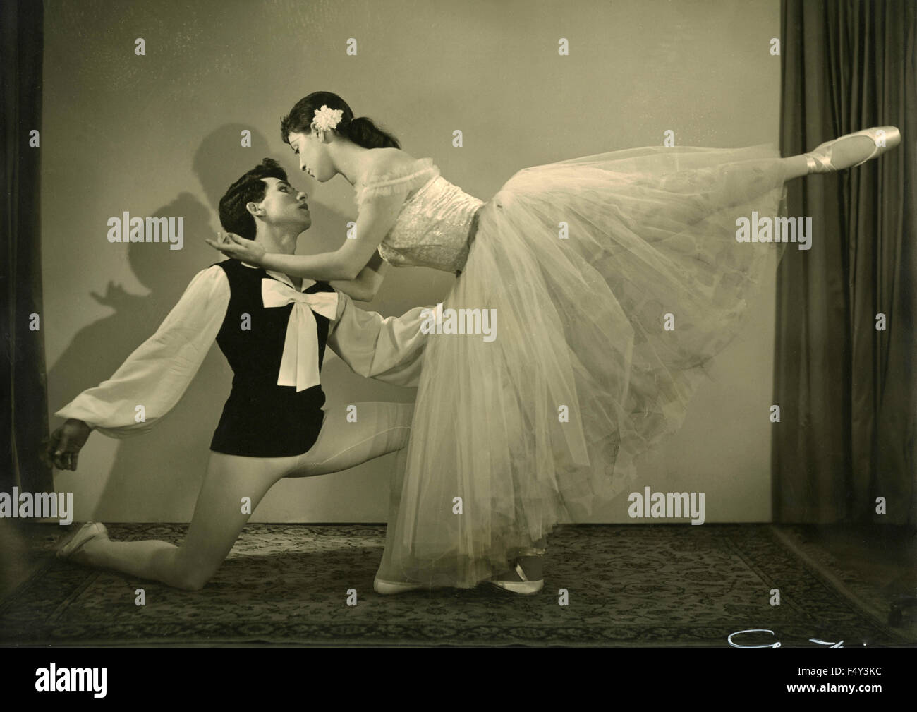 1930s Dancers High Resolution Stock Photography and Images - Alamy