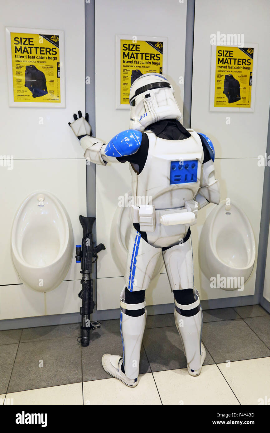 Star wars stormtrooper hi-res stock photography and images - Alamy