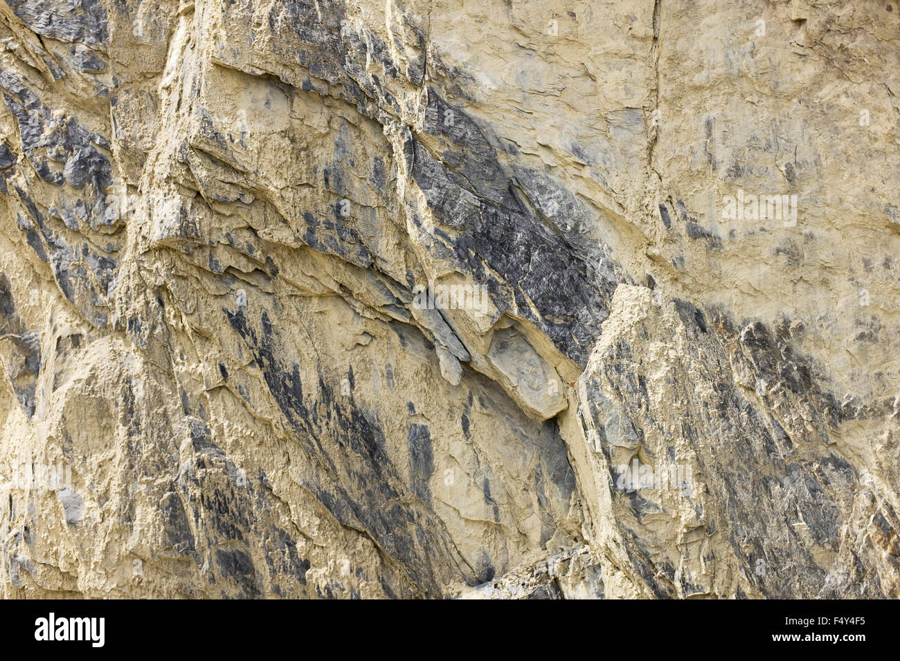 Geology rock cross section mountain hi-res stock photography and images ...