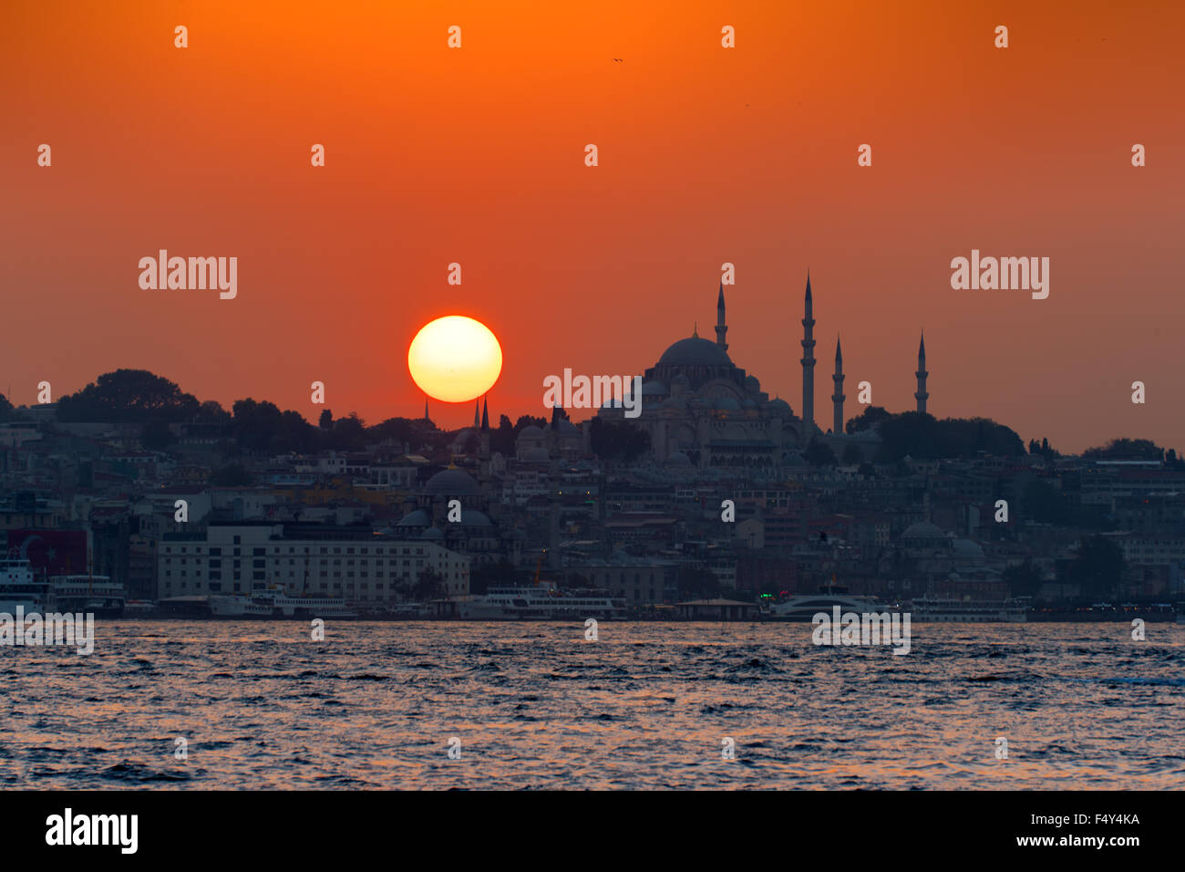 Sunset in Istanbul, Turkey, with the Suleymaniye Mosque Stock Photo - Alamy