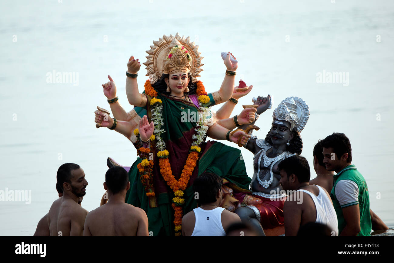 Durga idol immersion hi-res stock photography and images - Alamy